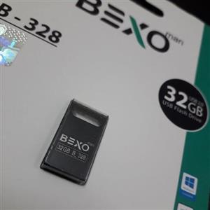قیمت و خرید فلش 32 گیگ بکسو مدل 328 بلک